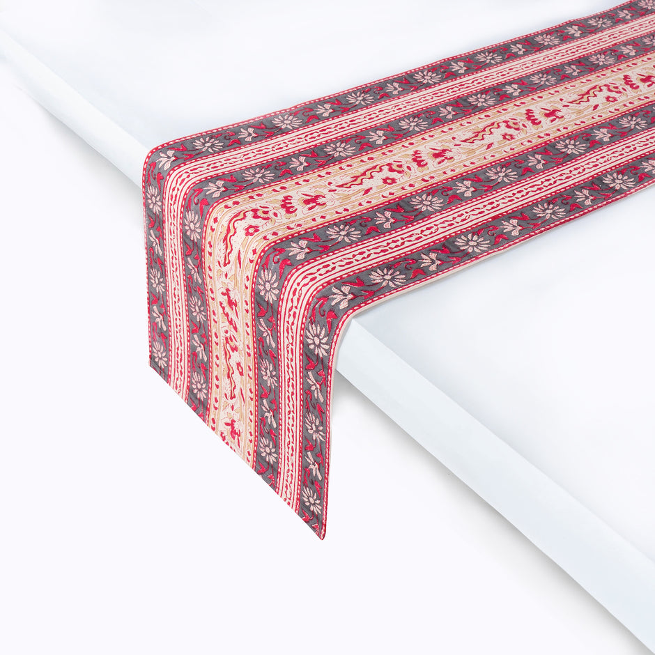 Elegant Table Runners in Pakistan | Handcrafted at Galleria Gultex