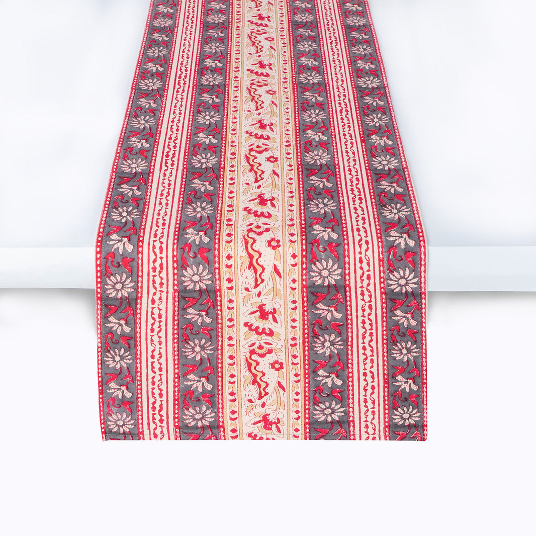 Elegant Table Runners in Pakistan | Handcrafted at Galleria Gultex